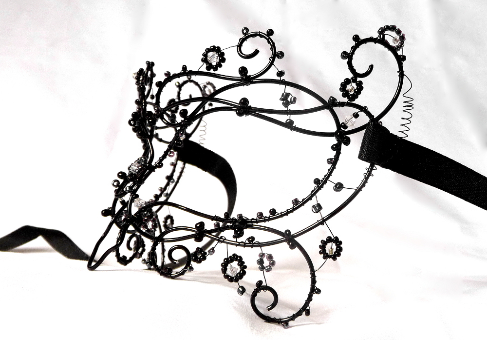 Black Vine Masquerade Mask on Luulla